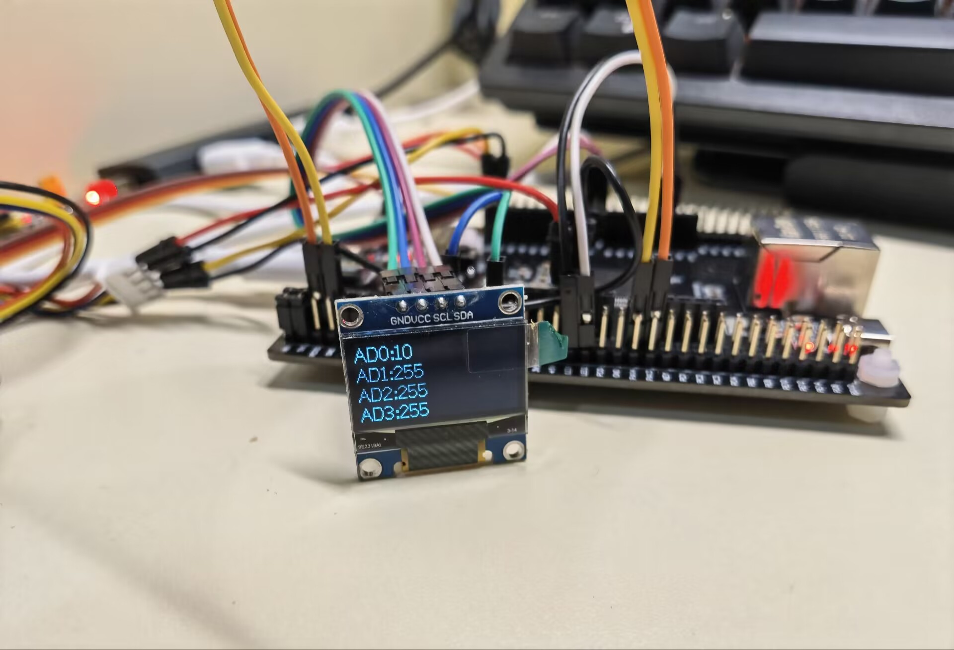 CH32V307用rt-thread，ADC+DMA采样，采集到的数据只有8位，怎么回事 - 沁恒微电子社区